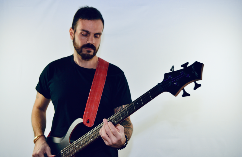 Medium Single Dirty Red - Flame2Fame